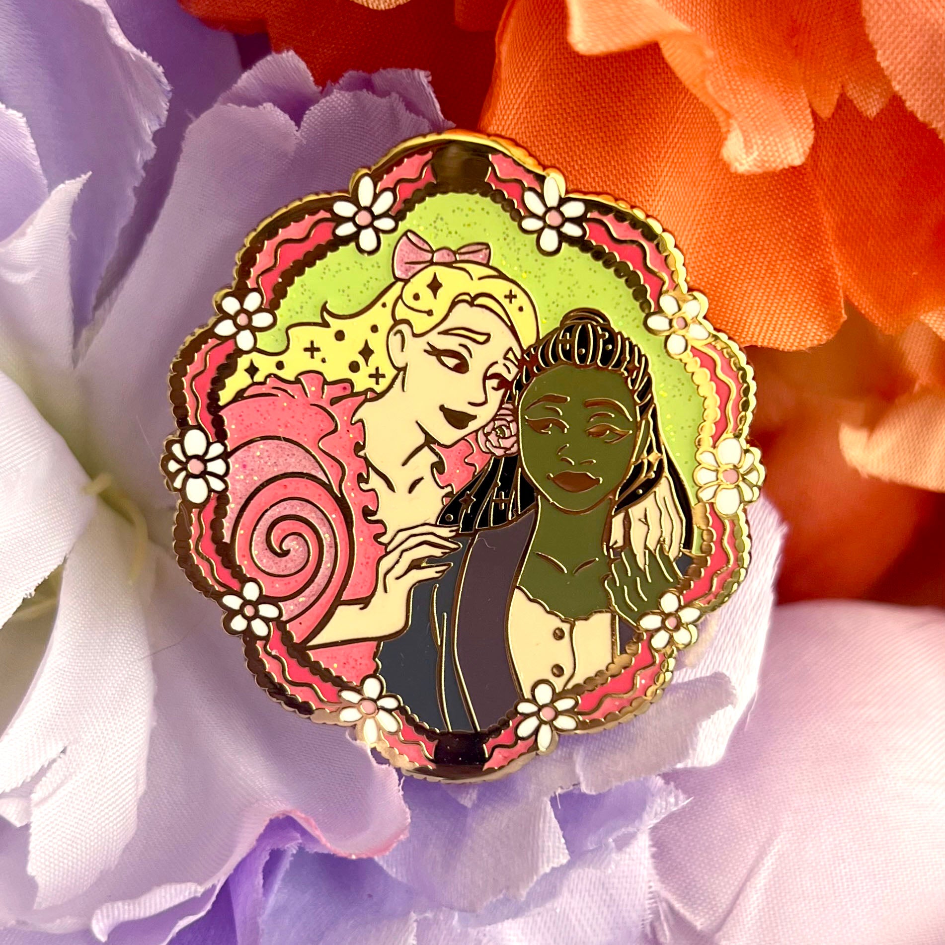Glinda x Elphaba Enamel Pin – KarinaMorenoArt